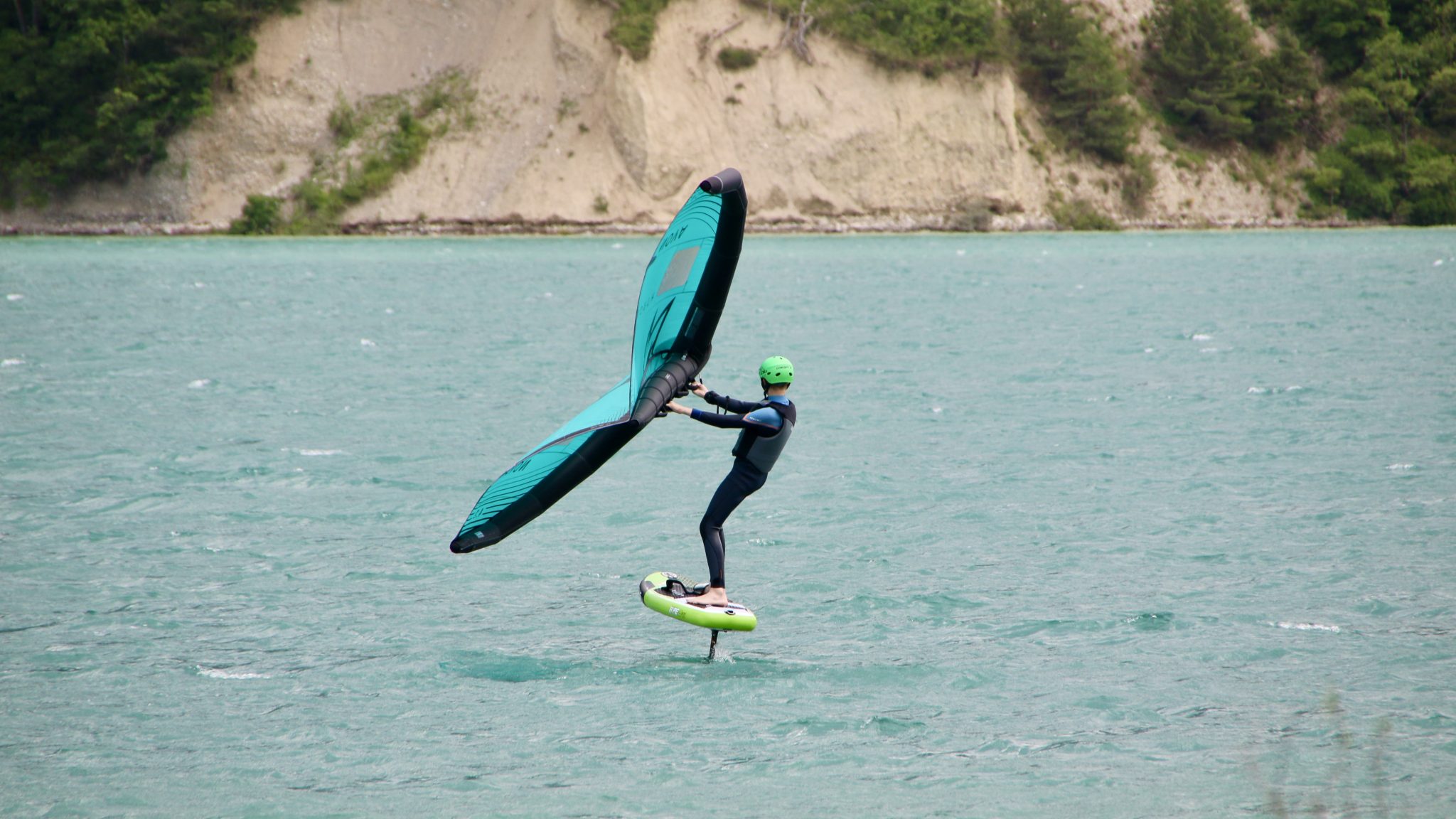 Wingsurfen & Wingfoilen Lernen - Alles über den schönsten Wassersport
