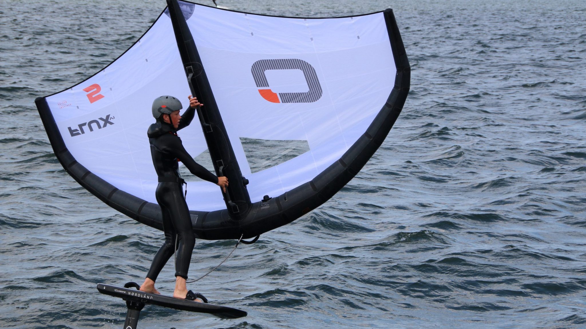 Wingsurfen & Wingfoilen - Alles über den schönsten Wassersport