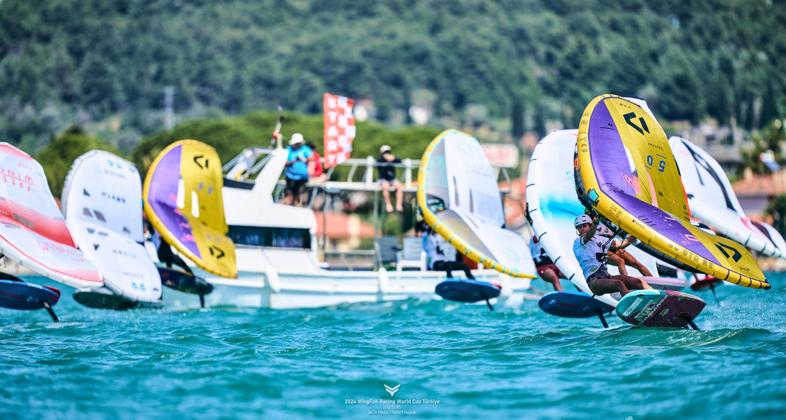 Ghio und Suardiaz triumphieren beim WingFoil Racing World Cup in der Türkei