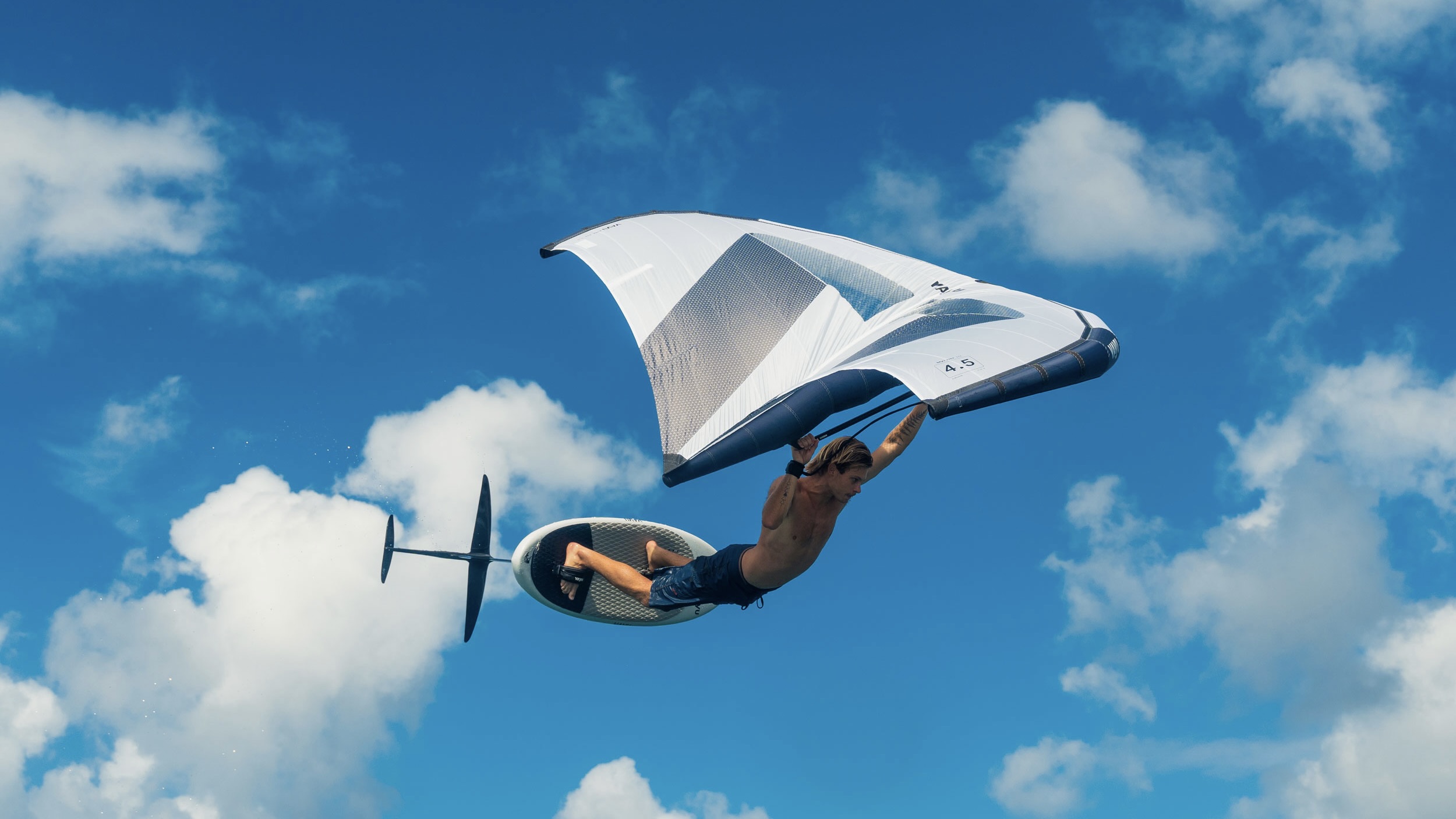 Der neue Vayu Aura 3 - Der erste Wing mit Click-Boom! - Wingpassion